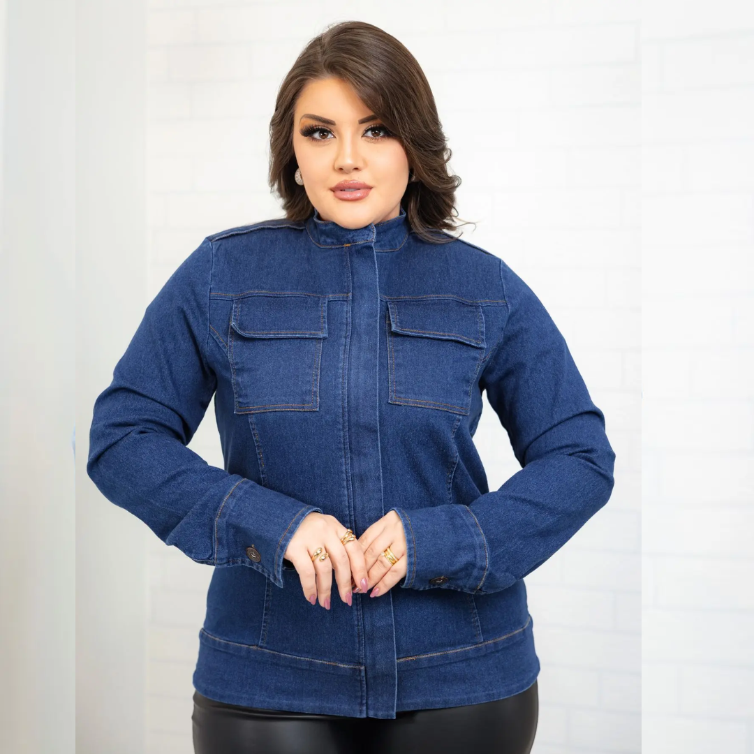 Jaqueta Jeans com Bolso e Zíper Feminina Jaqueta Jeans com Bolso e Zíper Feminina
